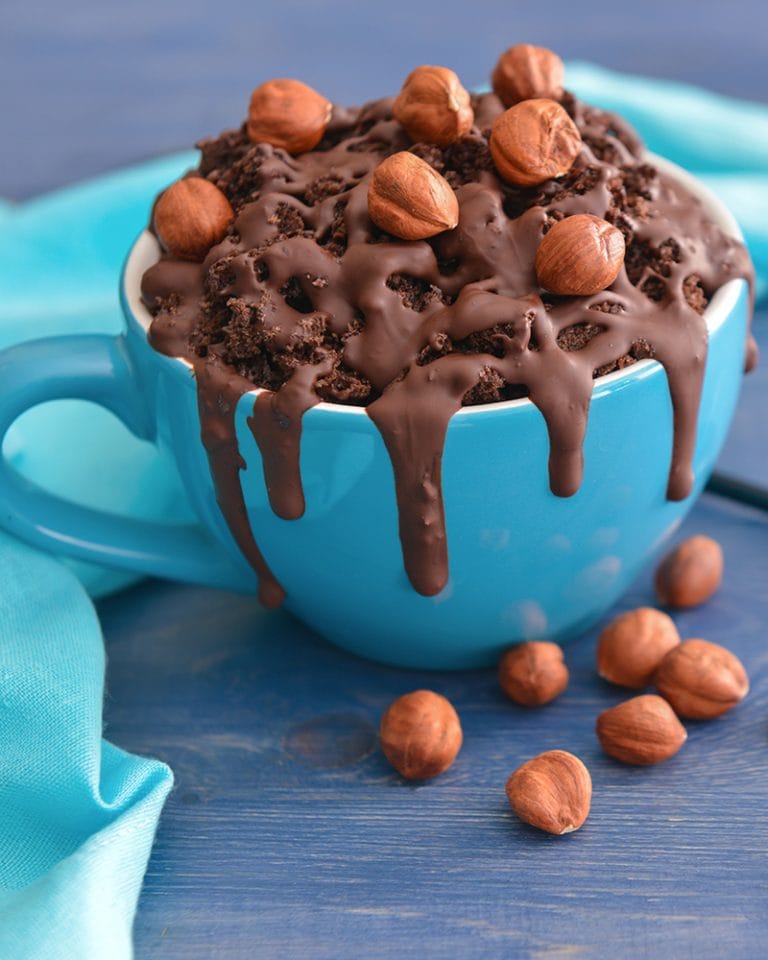 Profiteroles with Ice Cream and Chocolate Sauce - Oscarnuts